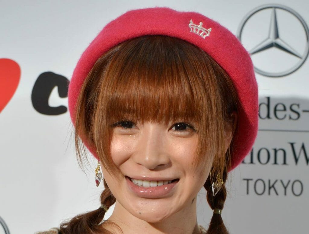 カミナリまなぶの結婚発表で手島優に「予想外れた」の声…霊感のある結婚相手が明かした松本人志との相性に爆笑